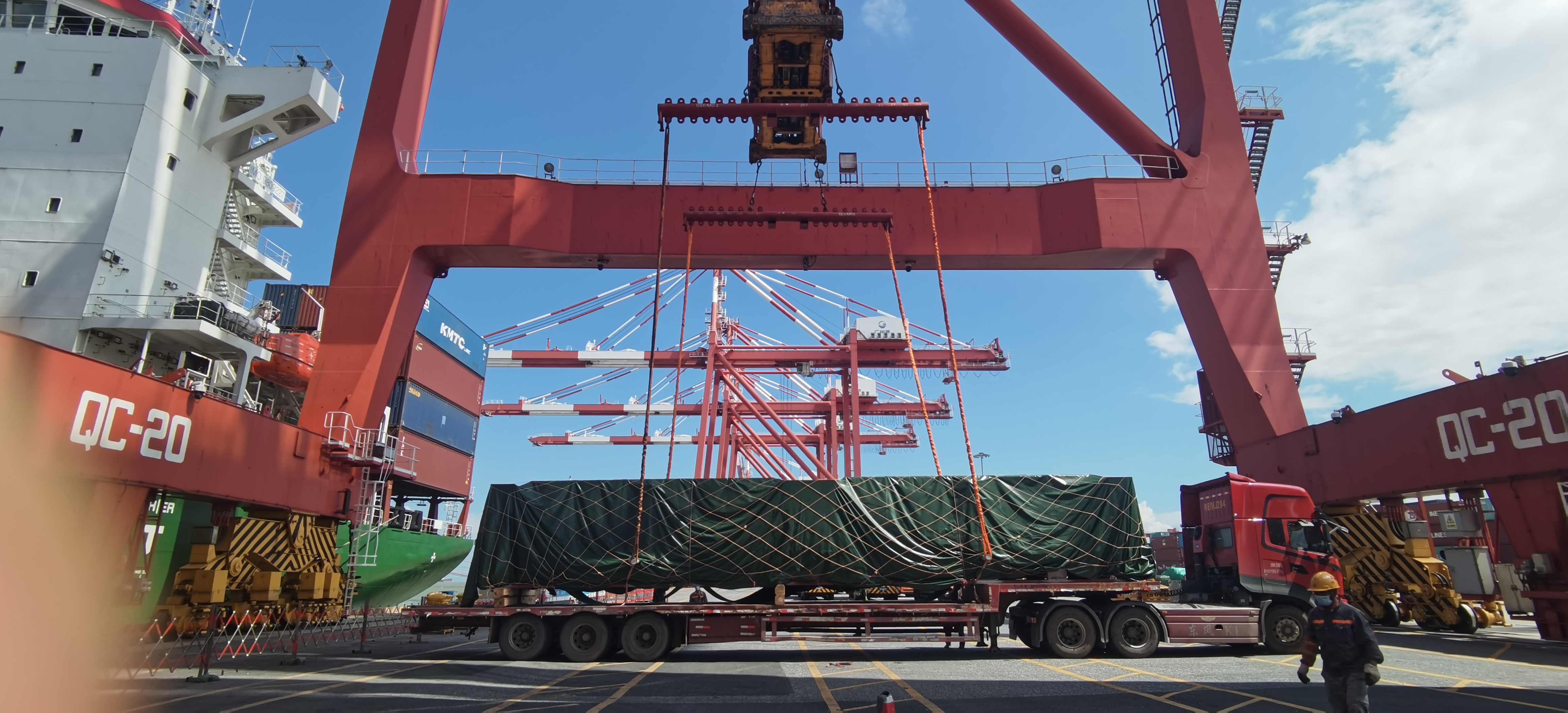 News - What does OOG stand for in project logistics in China?